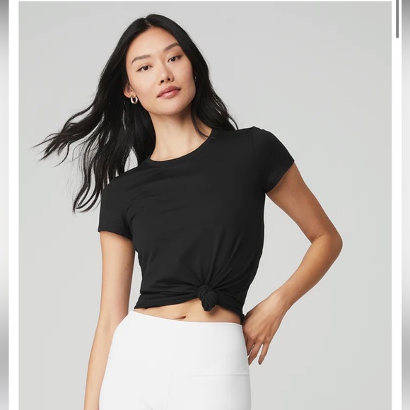 ALO Yoga | Tops | Alo Yoga Coolfit Black Tee | Poshmark